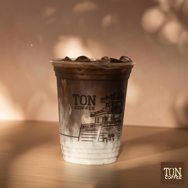 Iced Hojicha Latte